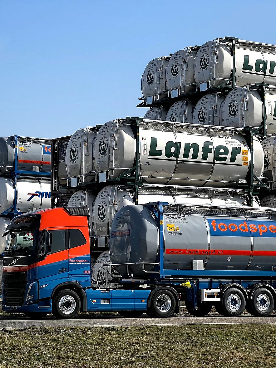 Food tanker transportation - 10 reasons for Foodsped